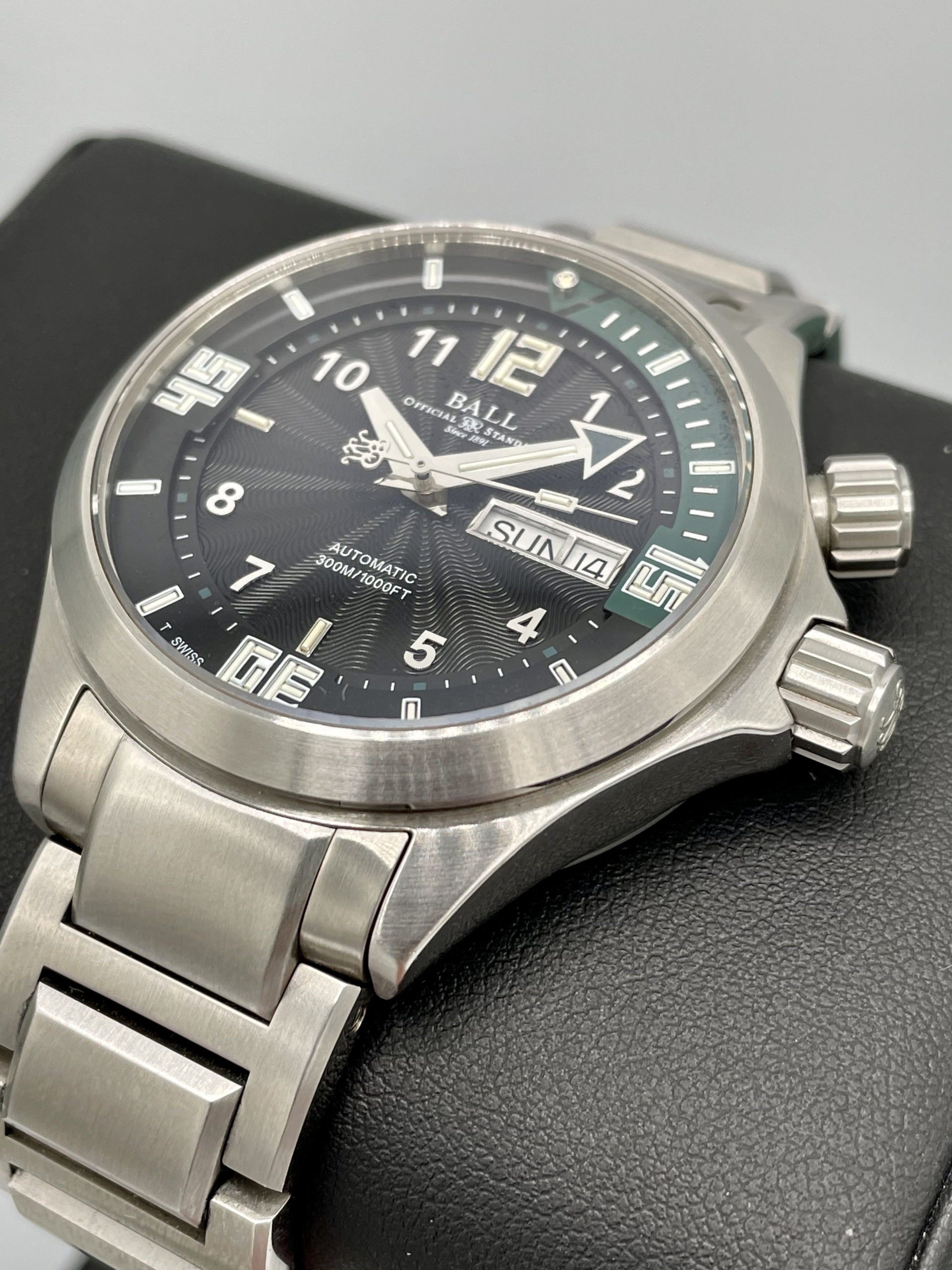 BALL Engineer Master II Diver 300m Swiss Automatic Black Green 42mm ...