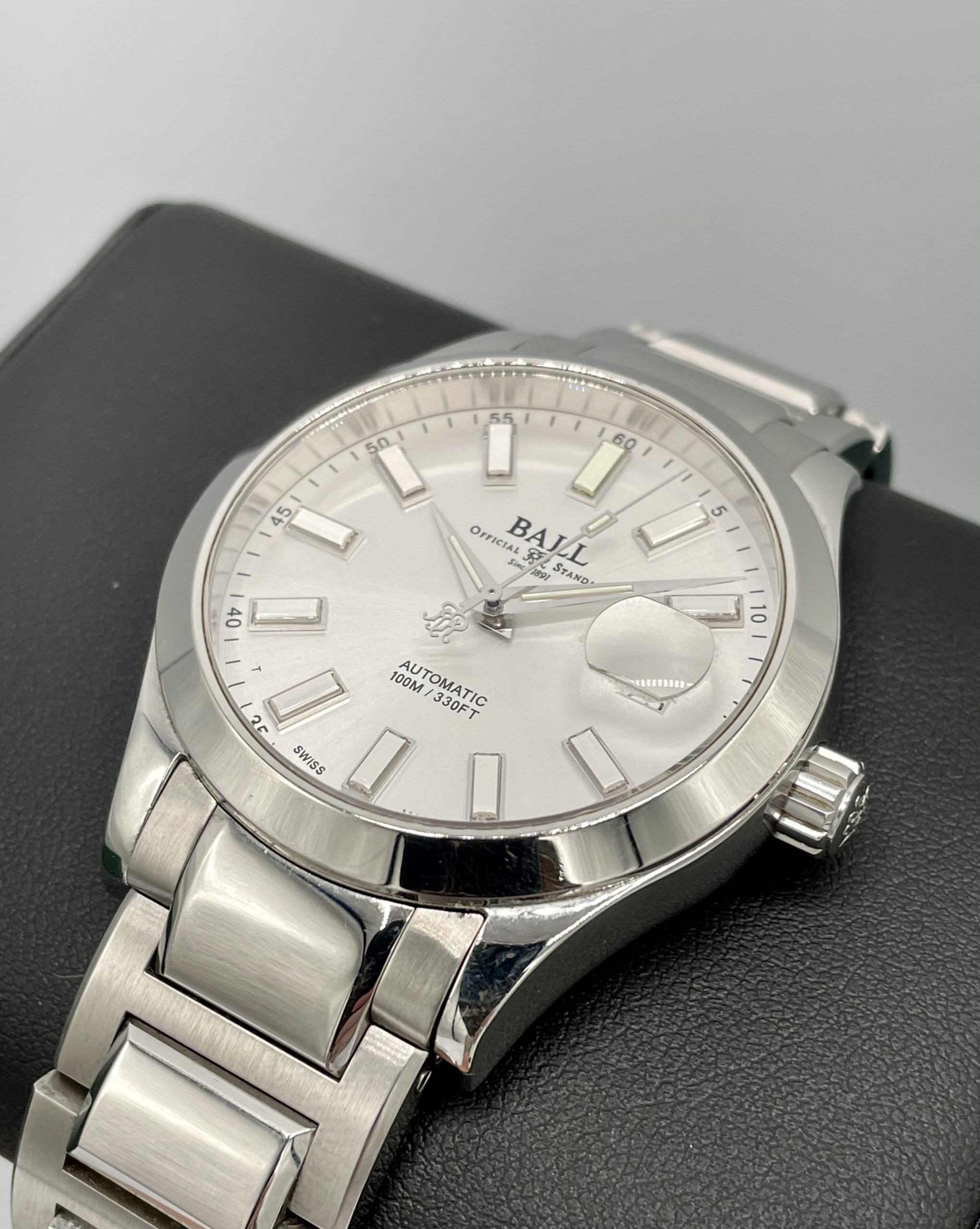 BALL Engineer II Marvelight Silver Swiss Automatic 40mm Stainless Steel ...
