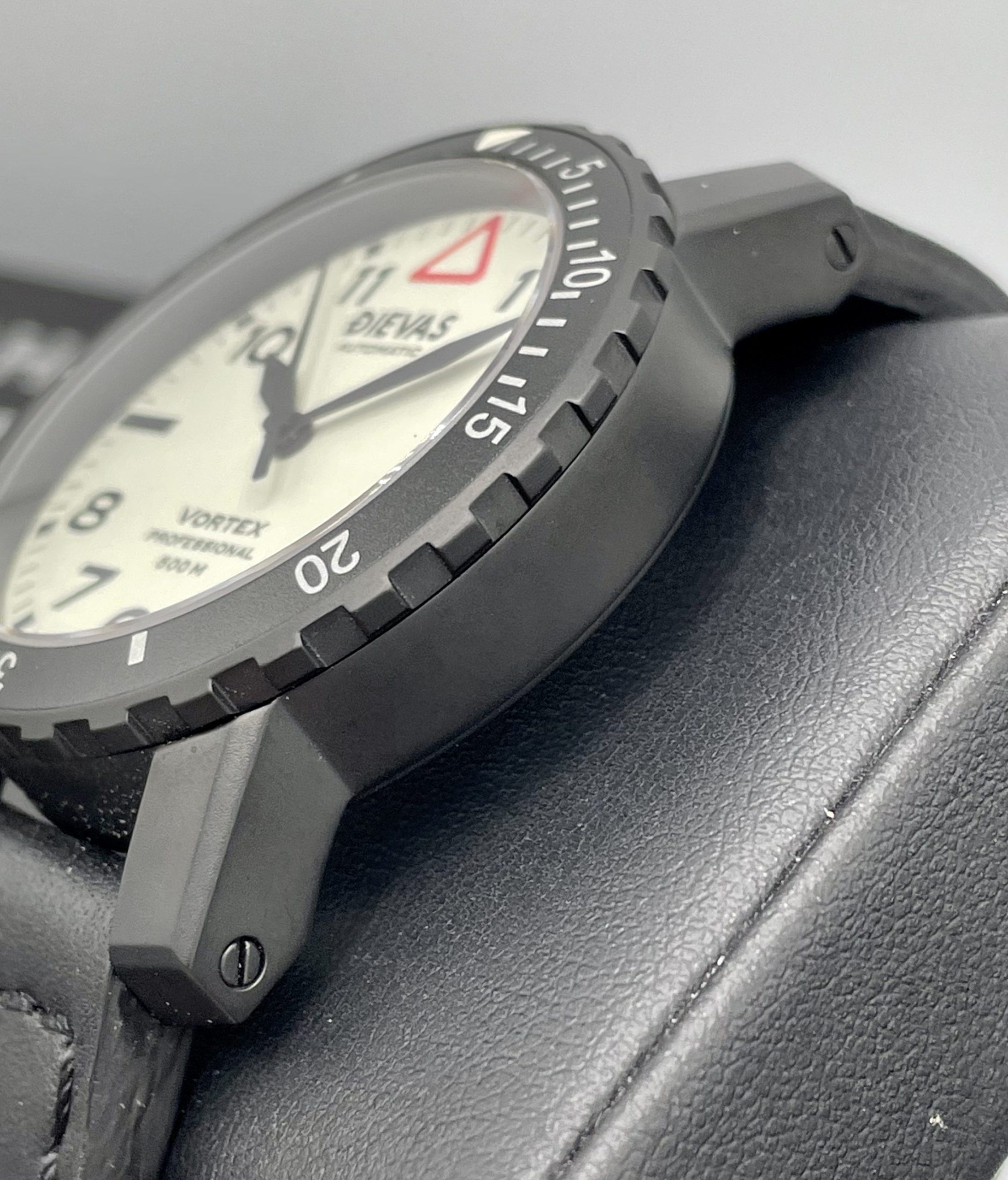 Dievas Vortex Titanium Tactical 500m Diver Full Lume Swiss Automatic ...