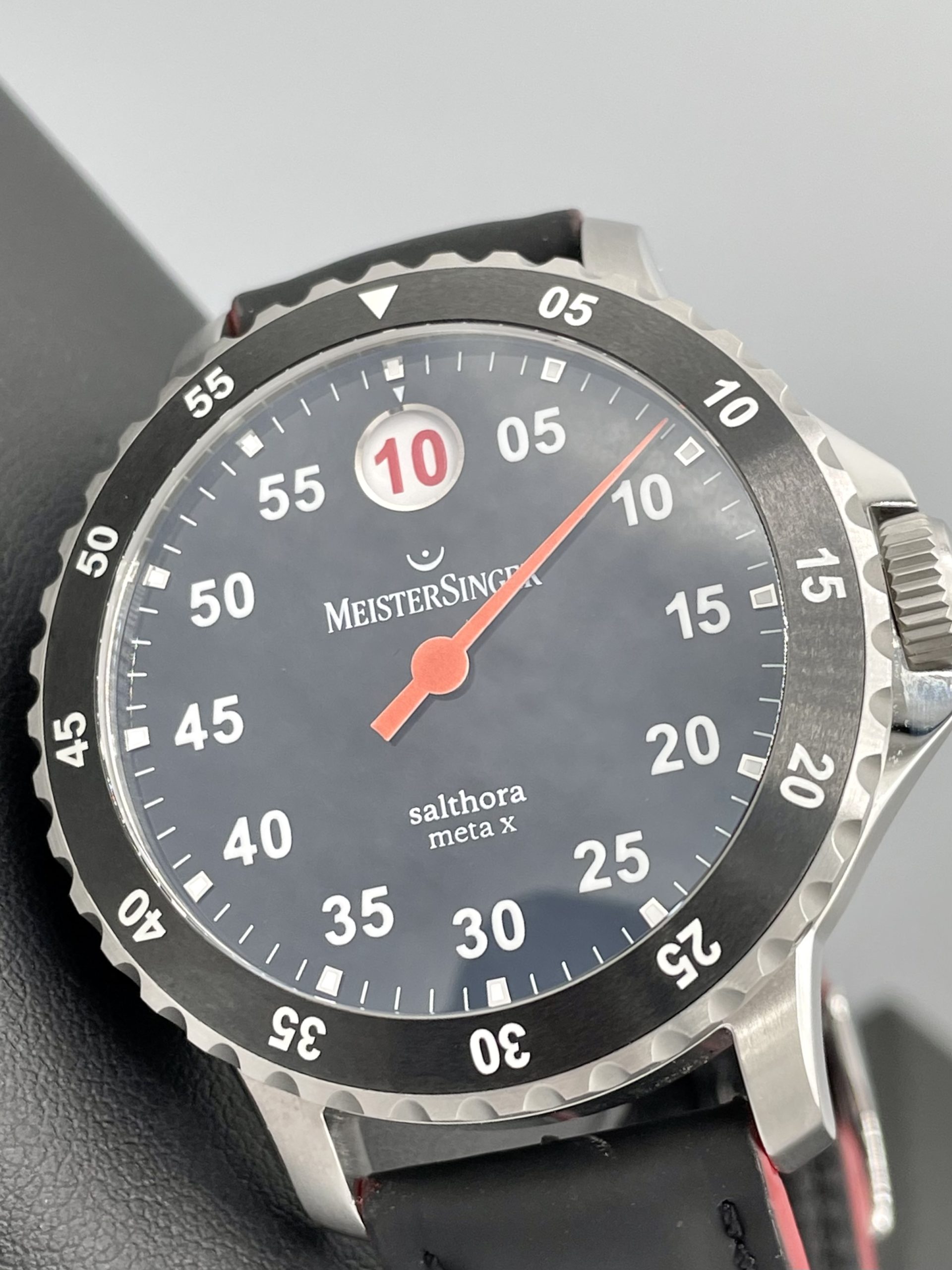 As-New MeisterSinger Salthora Meta X Black Red 43mm Swiss Automatic ...