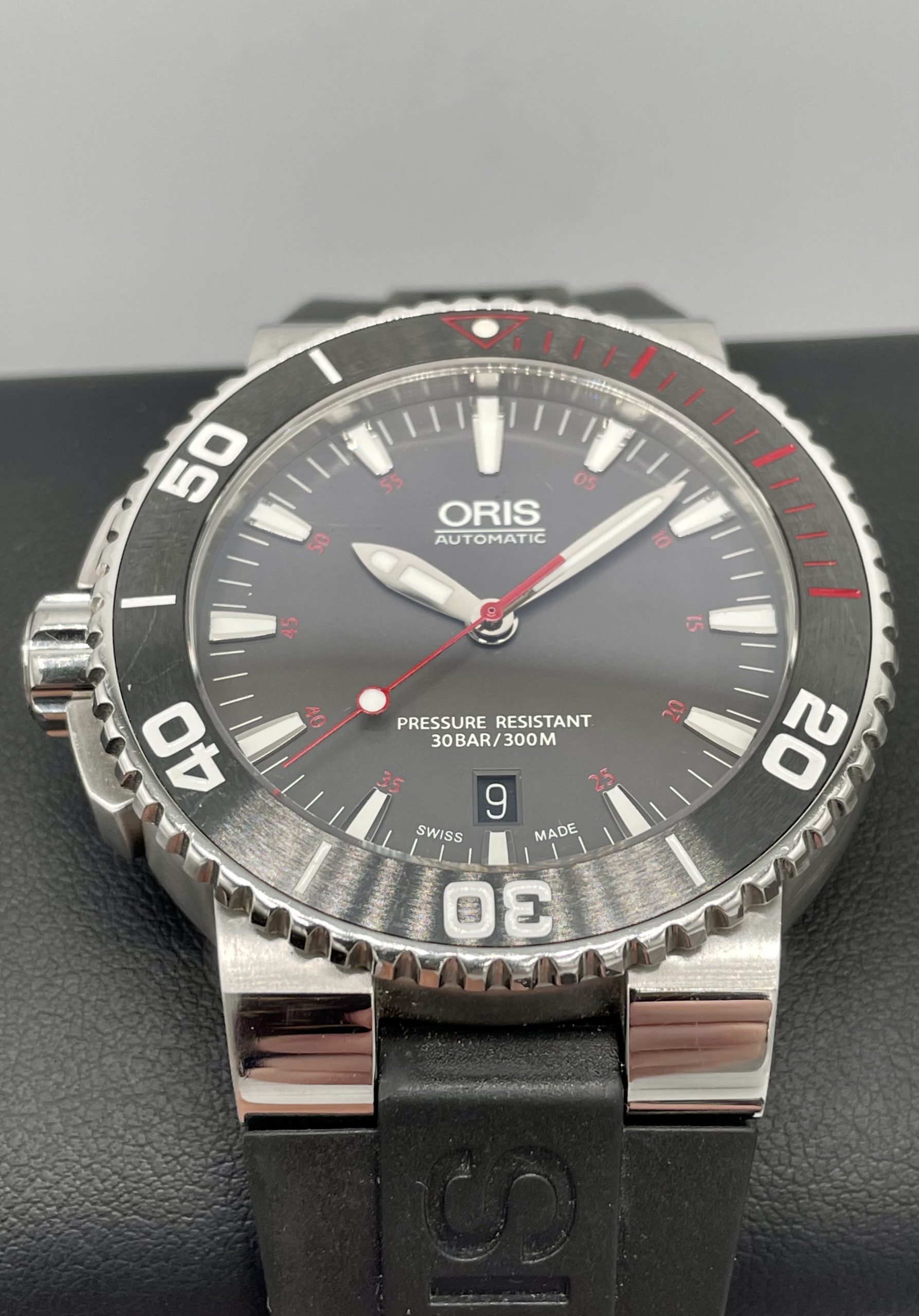 ORIS Aquis Red Sea Limited Edition 2000 Pieces Grey Dial 43mm Swiss ...