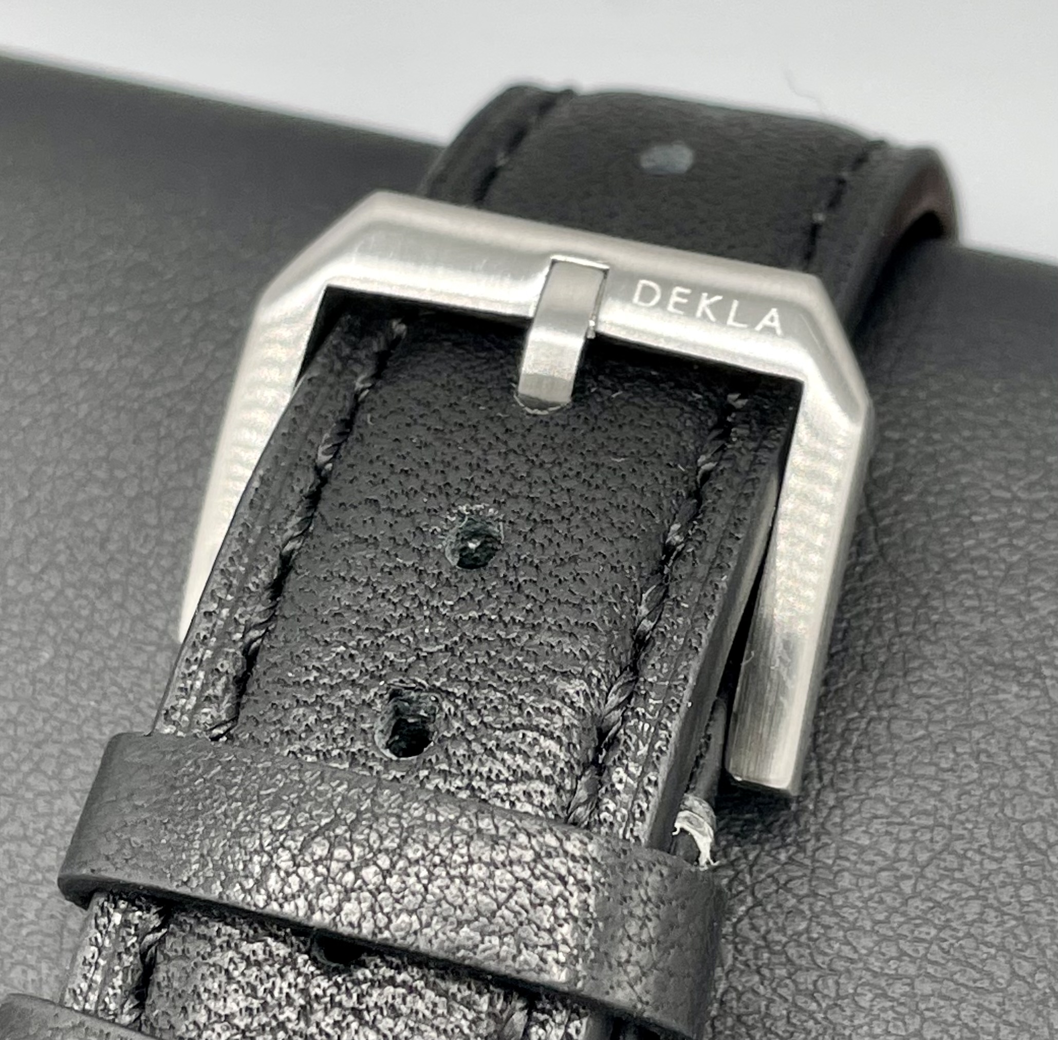 New Dekla Bauhaus Una 40mm Swiss Unitas 6497 Mechanical German Made ...