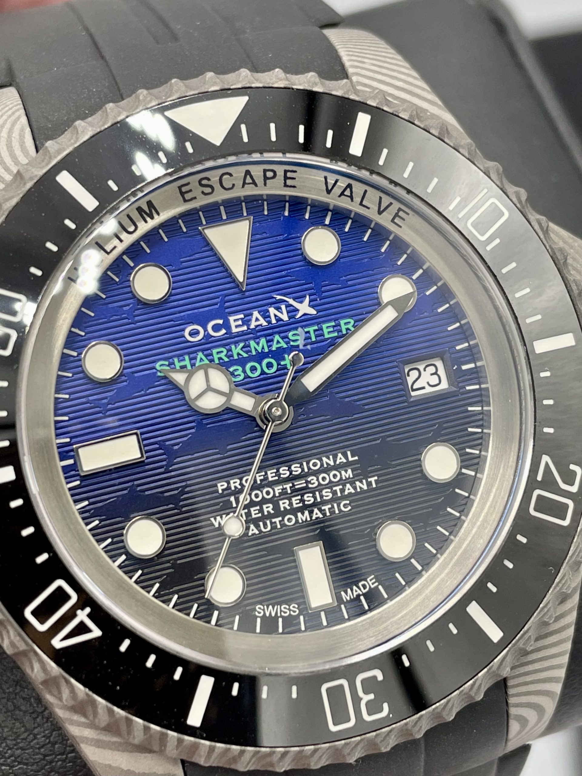 OceanX SharkMaster 300+ Damascus Limited Edition 99 Pieces Swiss ETA ...