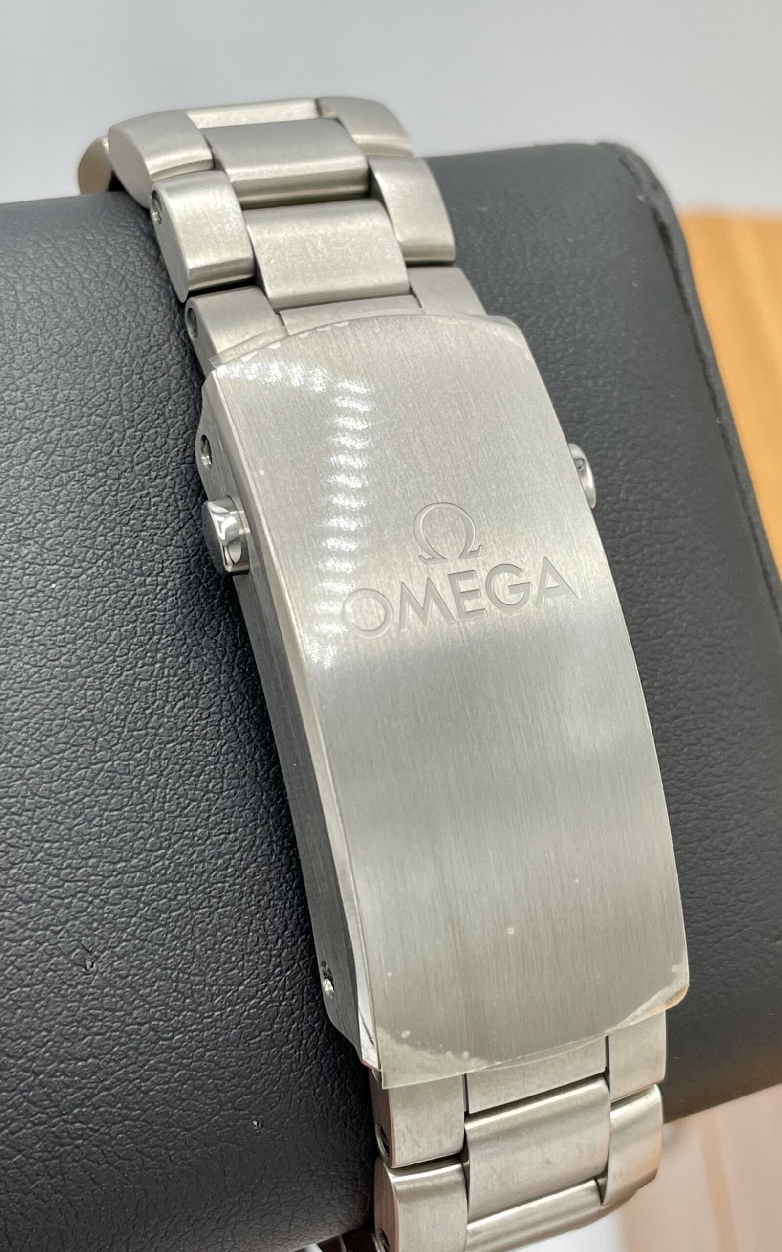 OMEGA PLANET OCEAN 600M CO‑AXIAL MASTER CHRONOMETER 43.5 MM TITANIUM ...