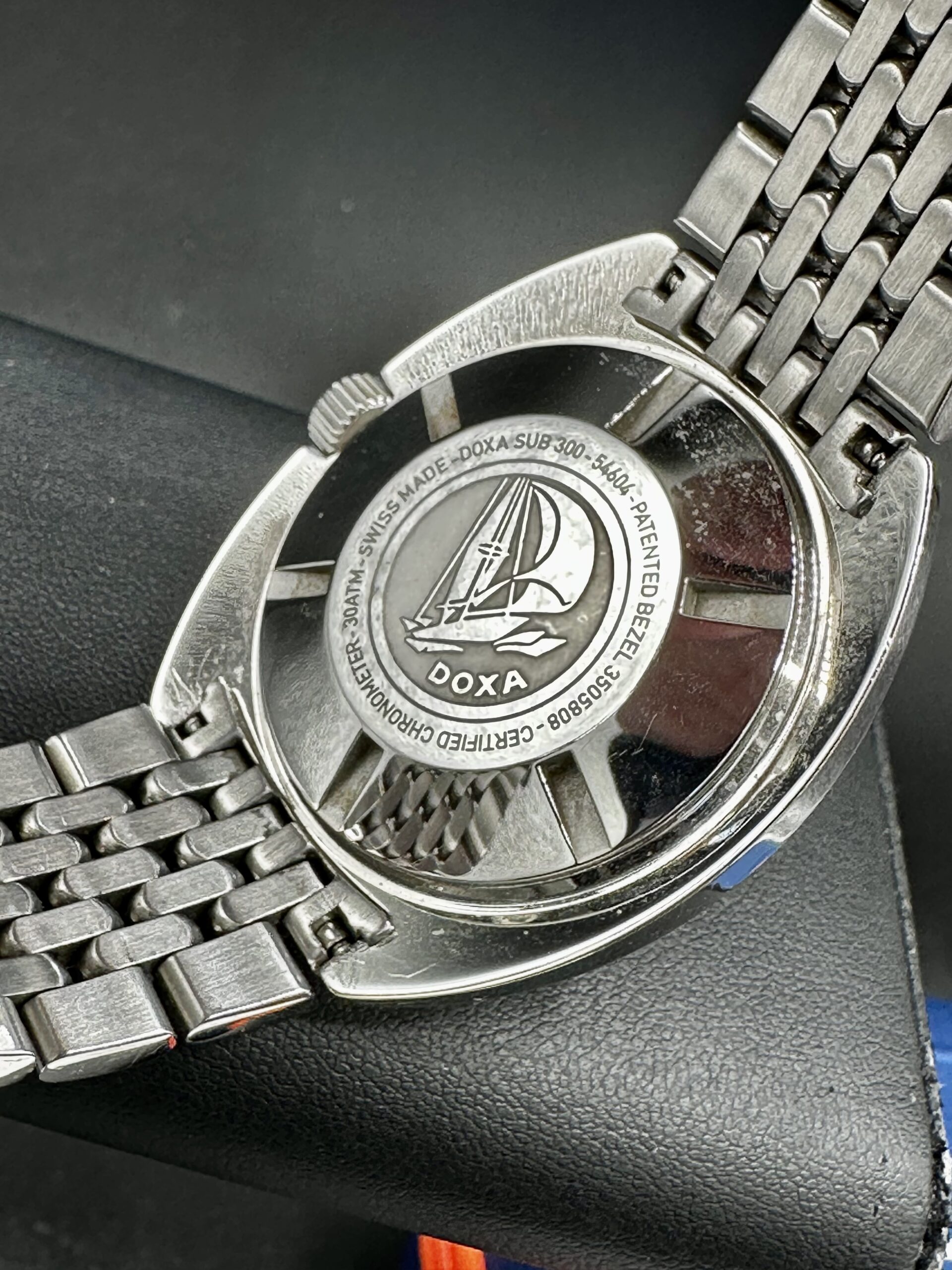 DOXA SUB 300 Professional Orange Dial 42.5mm SWISS AUTOMATIC 300m Diver ...