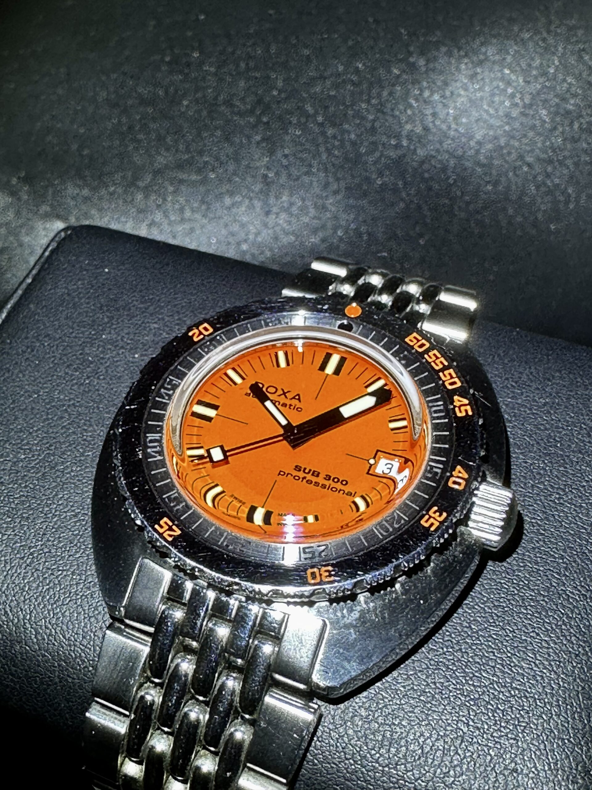 DOXA SUB 300 Professional Orange Dial 42.5mm SWISS AUTOMATIC 300m Diver ...