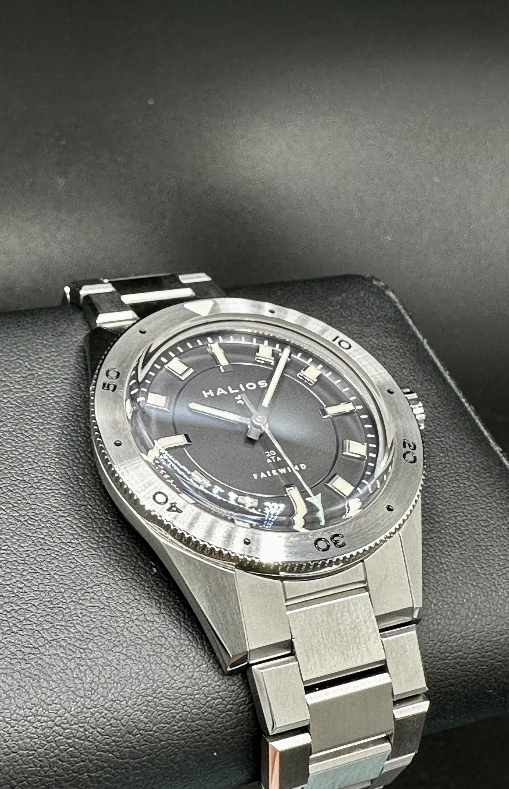 Halios Fairwind Series 1 Swiss Automatic 39mm Bathyal Blue Dial Steel ...