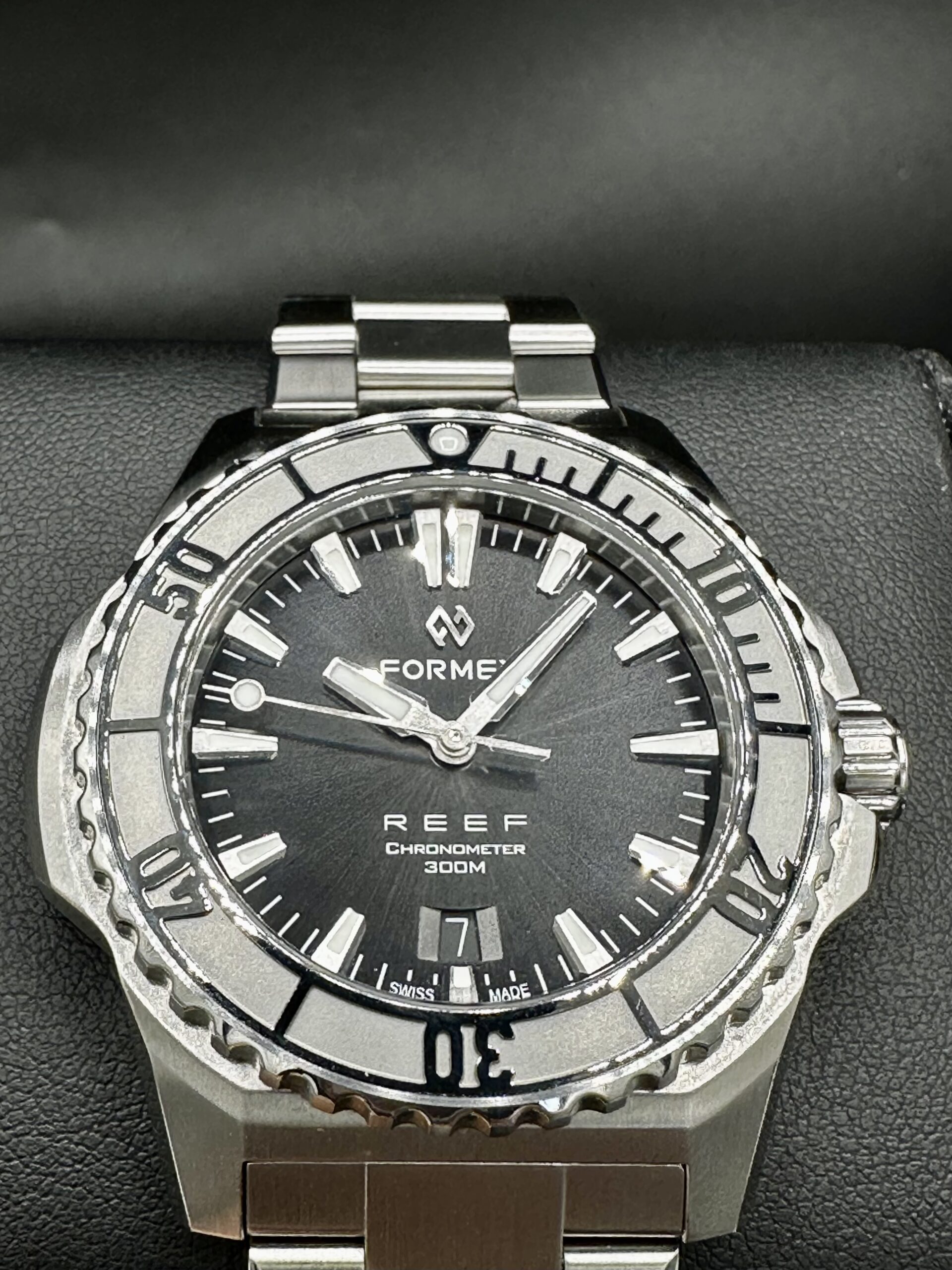 Formex Reef Swiss Automatic CoSC Chronometer 300m Diver 42mm Black Dial ...