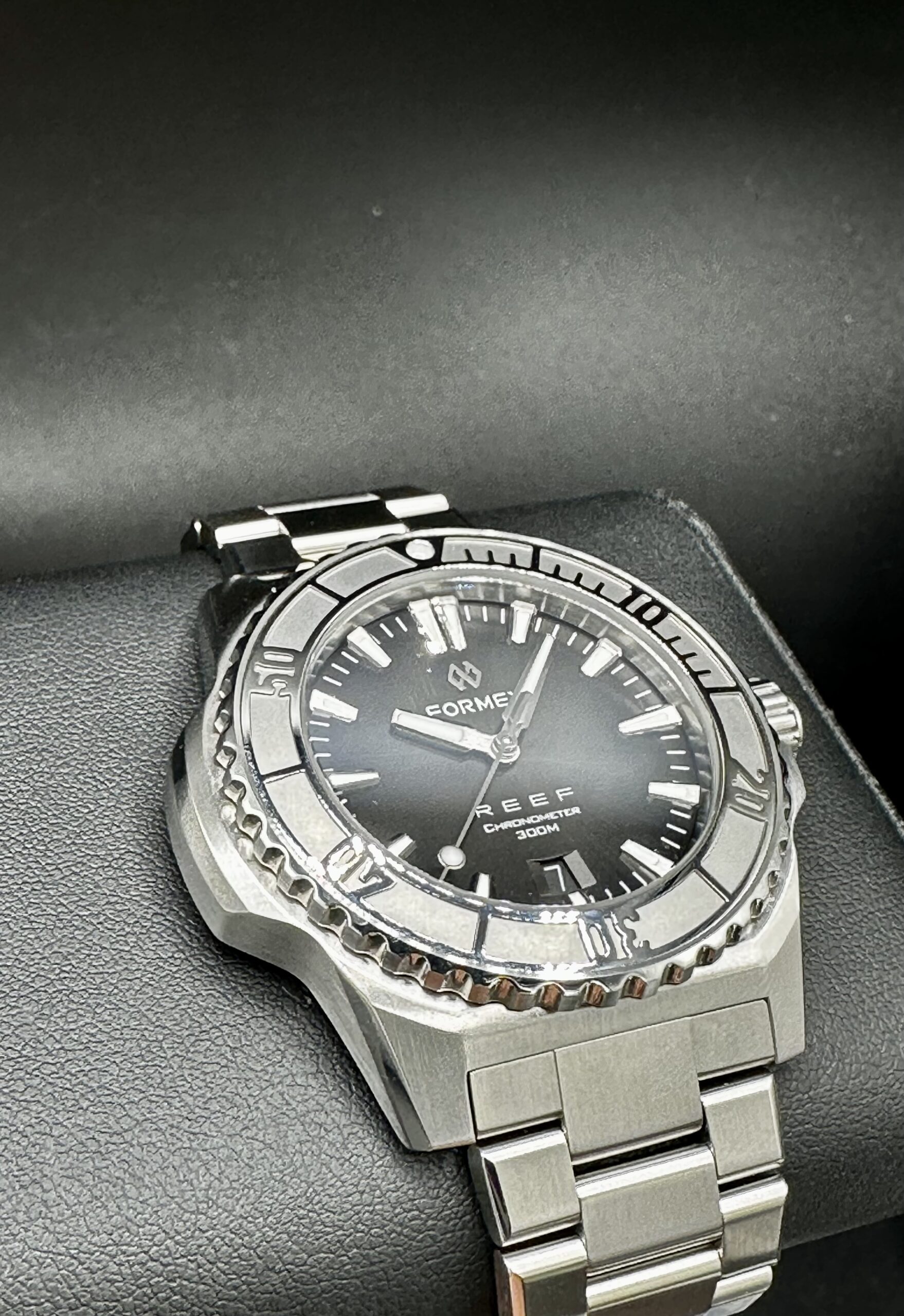 Formex Reef Swiss Automatic CoSC Chronometer 300m Diver 42mm Black Dial ...