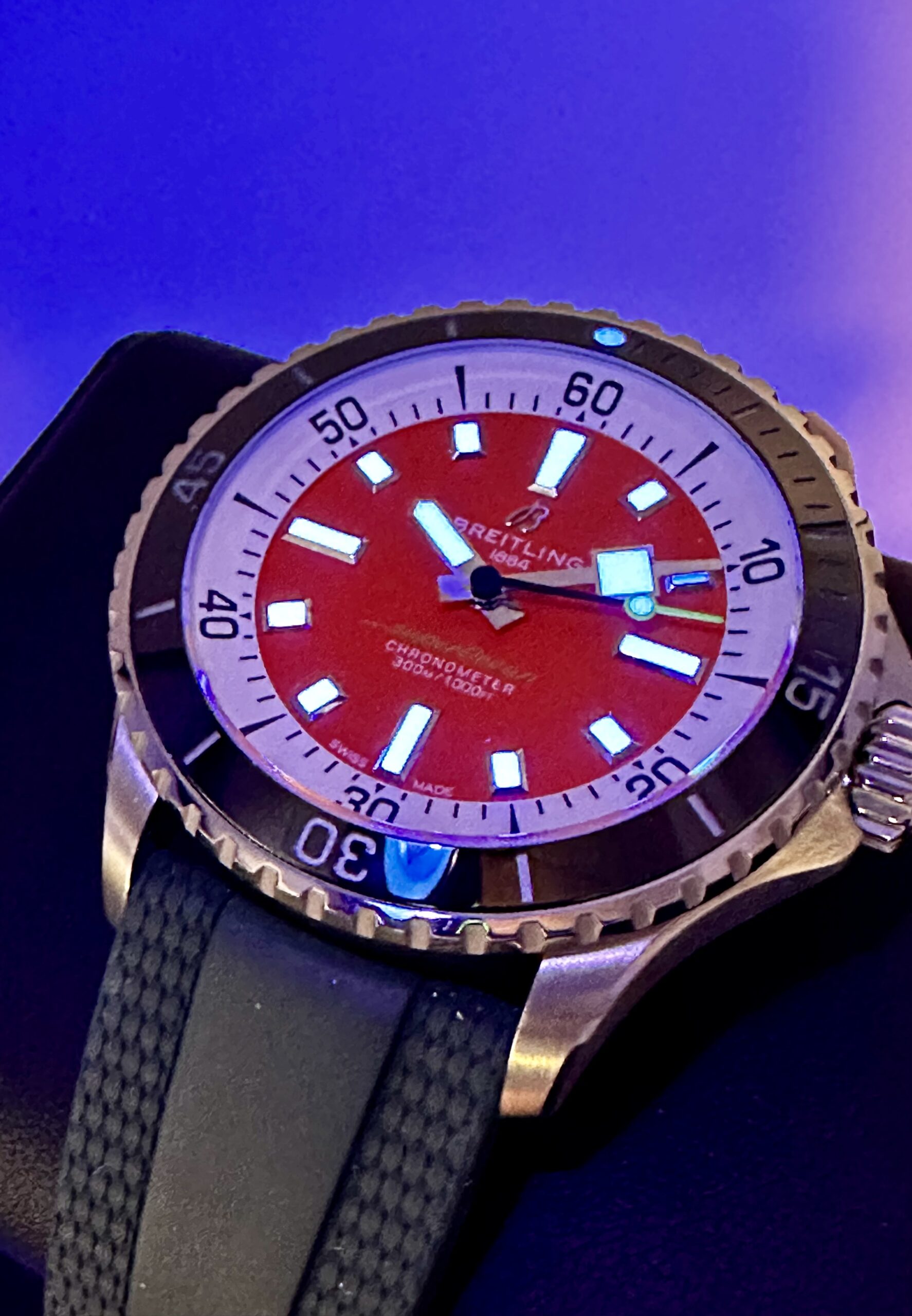 BREITLING SUPEROCEAN 42 A17375 Kelly Slater Limited Edition Orange 300m ...