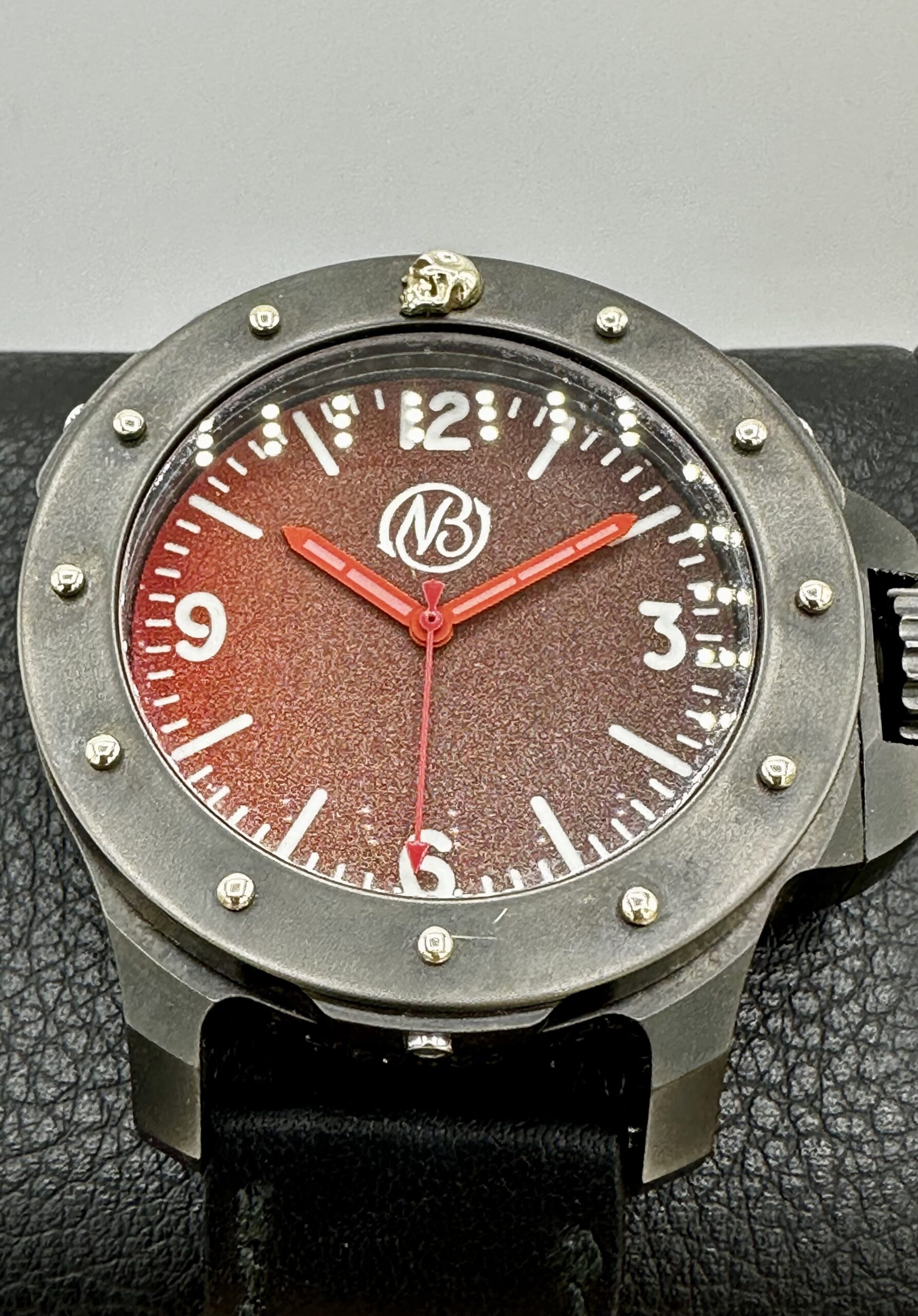 ENNEBI FONDALE 9650 Black DLC Coated Titanium Burgundy Dial Swiss 47mm ...