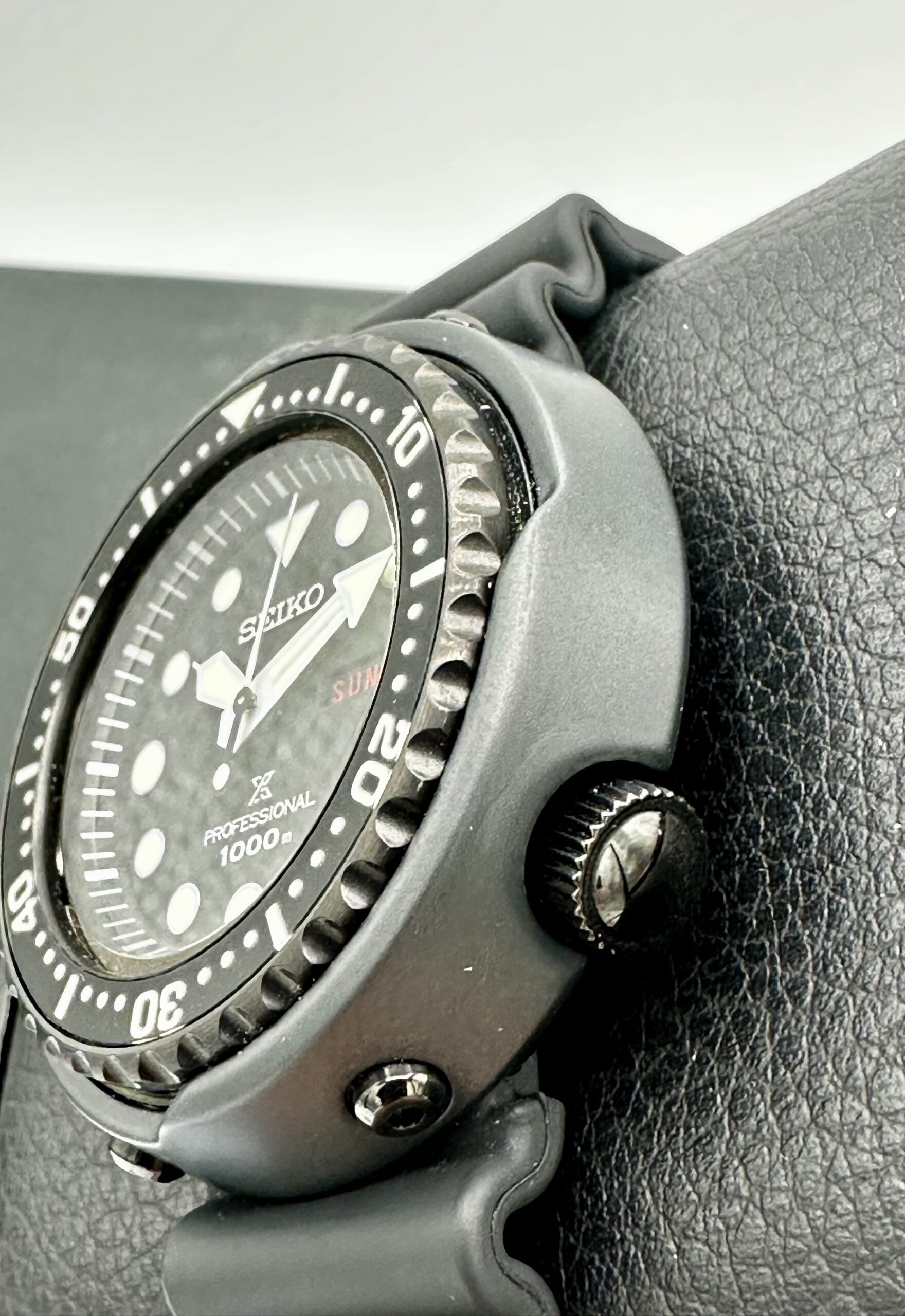 Seiko Prospex Professional Day Date Black Tuna SBBN047 Titanium 1000m ...