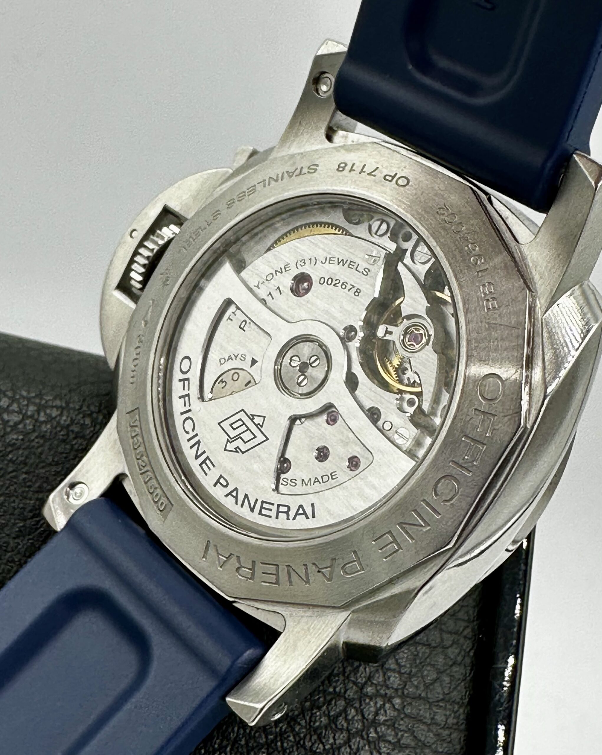 Panerai Luminor 1950 GMT Pam01033 Sunburst Blue Sandwich Dial 44mm Pam ...