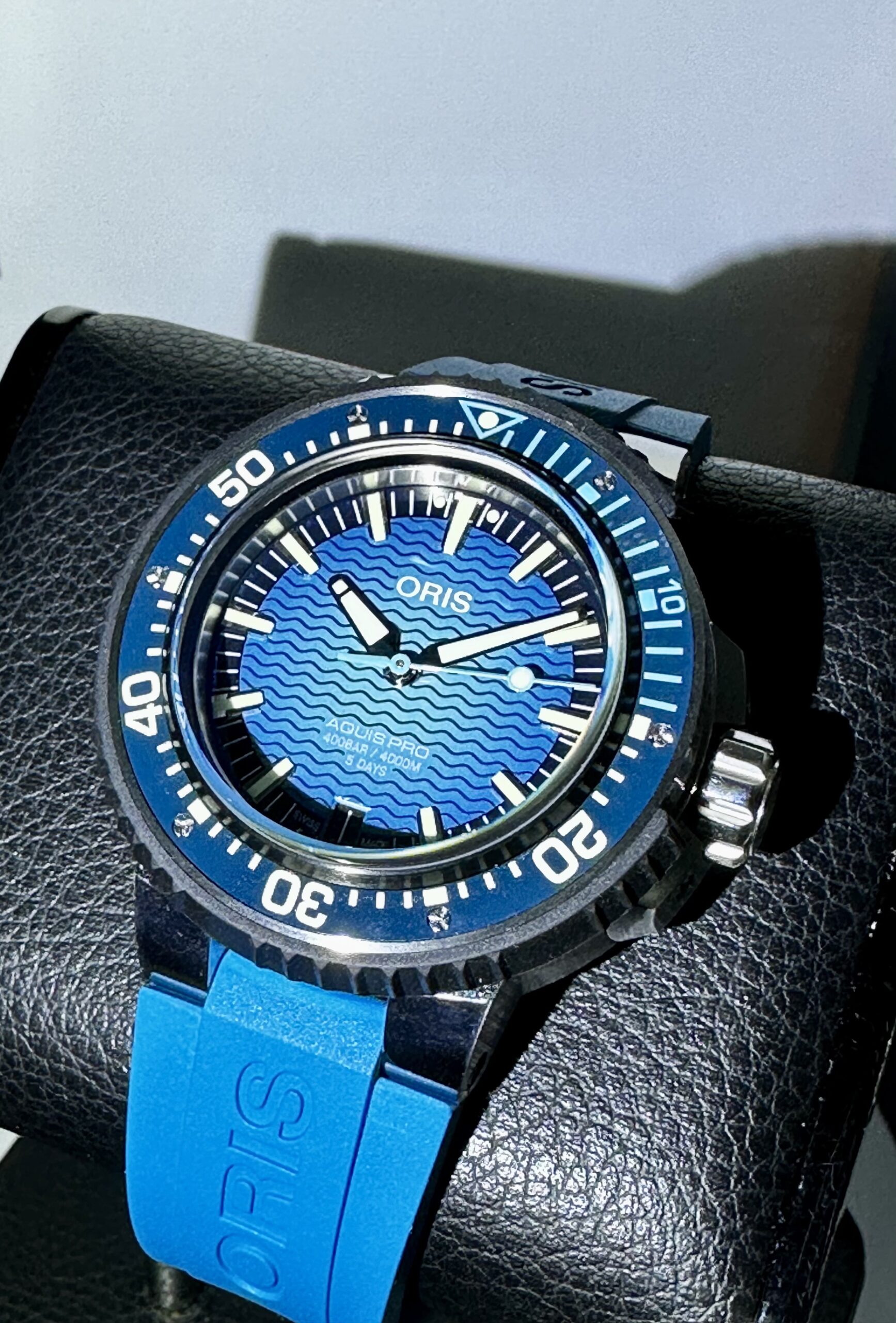 ORIS Aquis Pro 4000M Deep Diver Aqua Blue Dial 5 Days Automatic SOLD ...