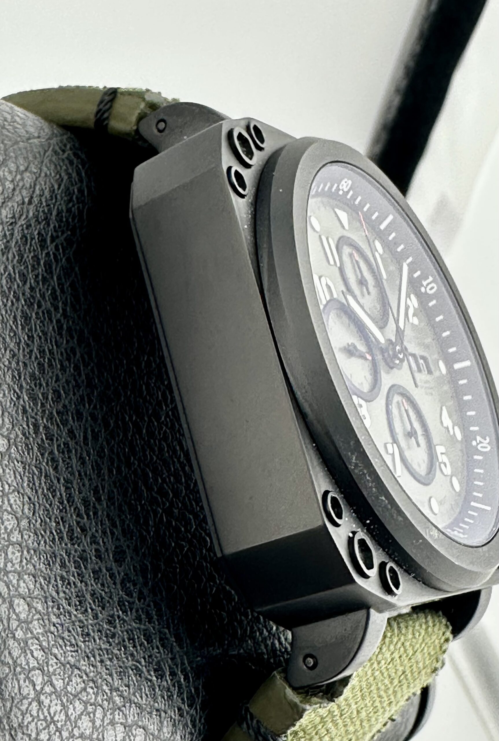 RHYNO OUTFIT MILITARY GREEN RUBICON RFS-290 CHRONOGRAPH SWISS AUTOMATIC ...